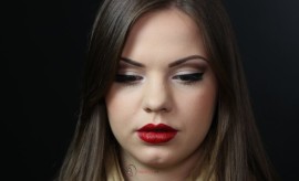 Večernja (svečana) šminka za smeđu kosu | Lepotica.rs
