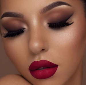 Zimski make-up trendovi u fokusu: 5 najlepših | Lepotica.rs