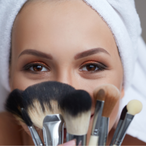 Kako da bezbedno skinete svilene trepavice? | Lepotica.rs